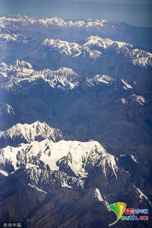 Aerial view of Tianshan Mountain Range in Xinjiang_English__China Youth ...