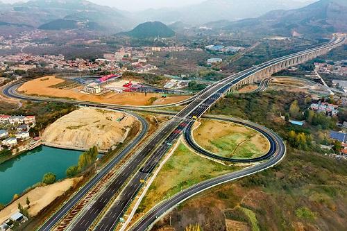 Expressways drive China into a prosperous future_English__China Youth ...
