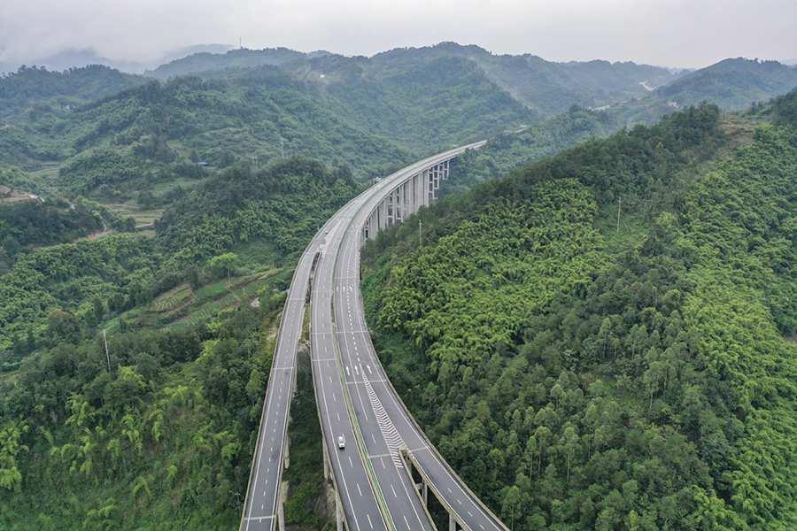 Expressways drive China into a prosperous future_English__China Youth ...