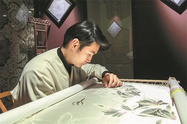 Local flavor adds spice to tourism_English__China Youth International