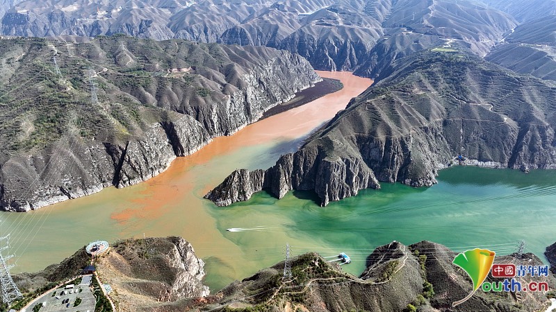 Clear distinction was seen between the Yellow River and Tao River ...