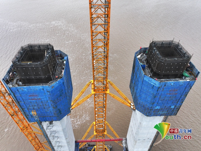 Pylon construction: Shuangyumen Mega Bridge surpasses 150 meters ...