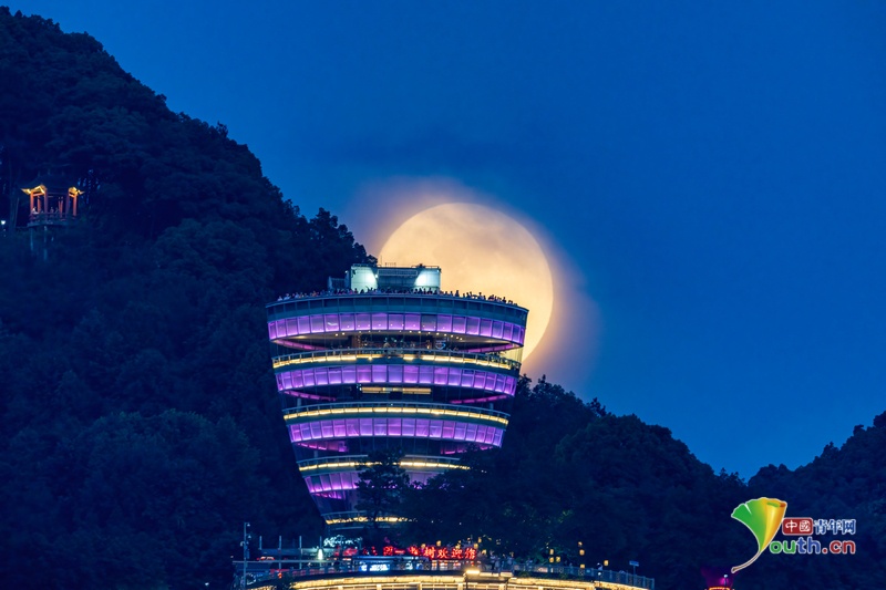 Chongqing’s Nanshan Viewing Deck captures rare celestial event_English ...